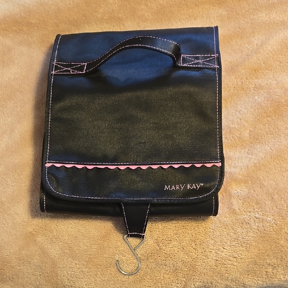 Mary Kay | Bags | Mary Kay Black Hanging Toiletry Bag | Poshmark